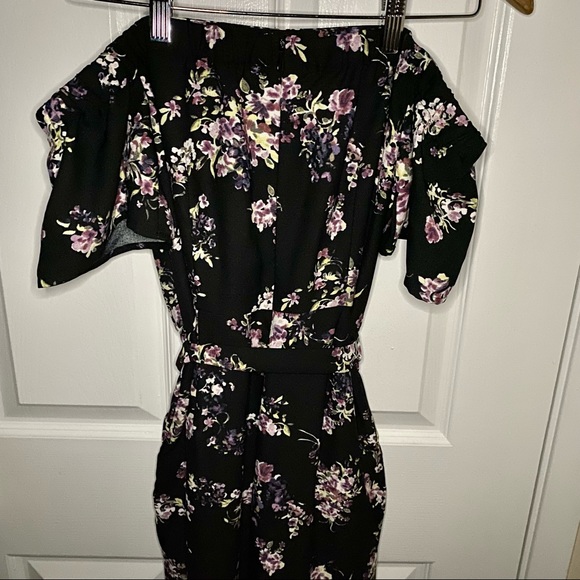 Dynamite | Pants & Jumpsuits | Nwt Dynamite Offshoulder Black Floral ...